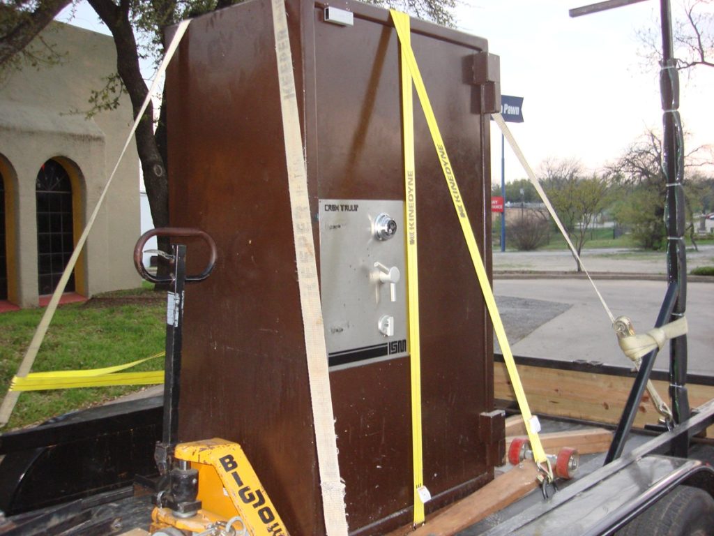 Moving antique safe and a jewelers safe - Tarrant County Lock & Safe